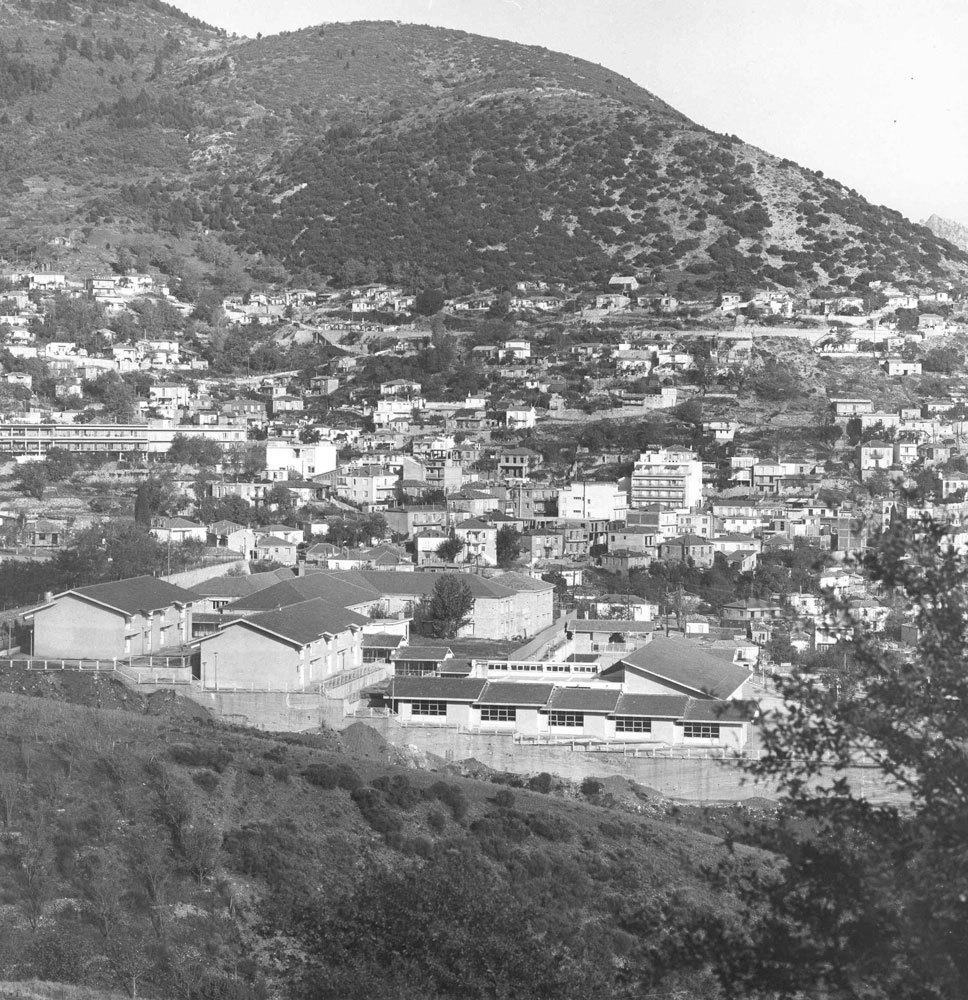 Index - Γενική σχολή & οικοτροφείο στο Καρπενήσι
