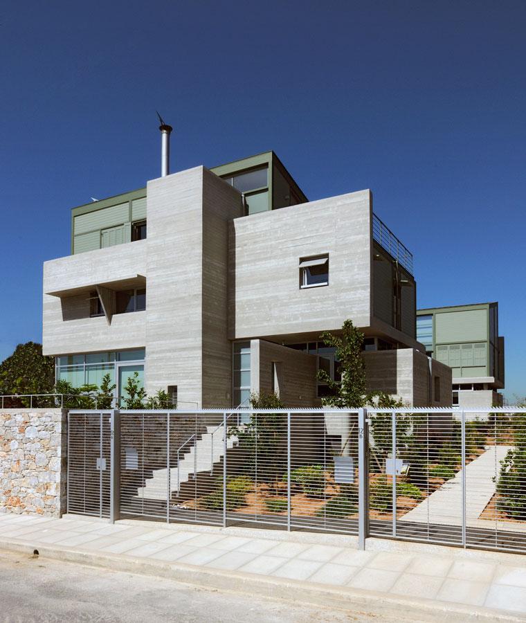 Index - Δύο διώροφες κατοικίες στην Π. Πεντέλη