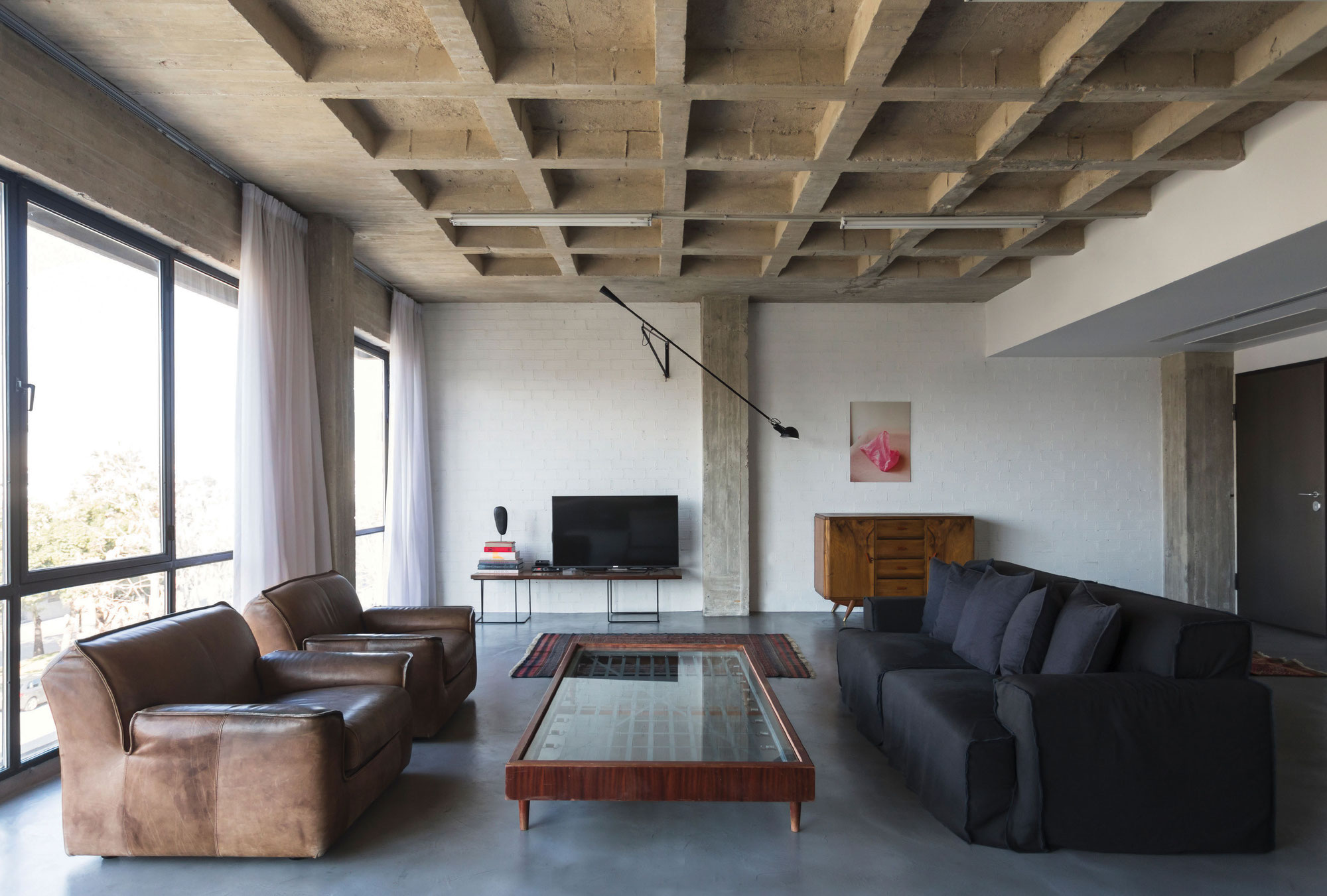 Index - Μετατροπή βιομηχανικού ορόφου σε διαμέρισμα και φωτογραφικό ...