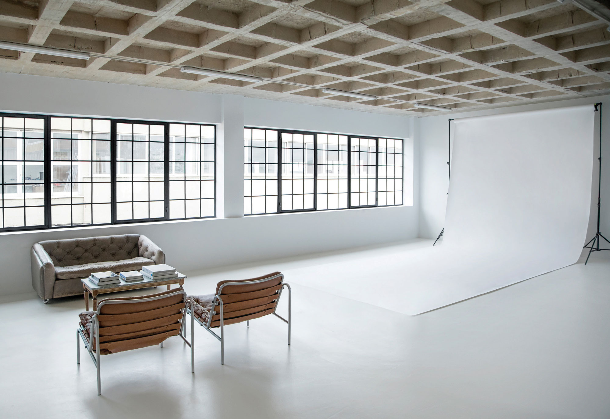 Index - Μετατροπή βιομηχανικού ορόφου σε διαμέρισμα και φωτογραφικό ...