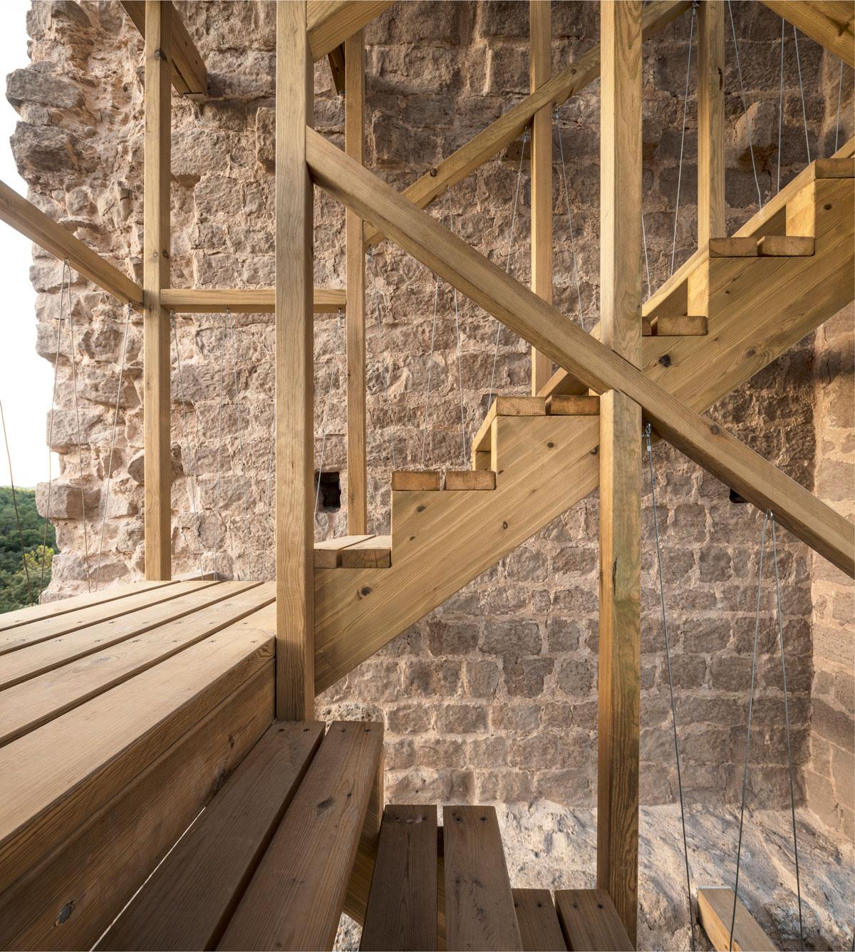 Ανάκτηση του Πύργου της Merola