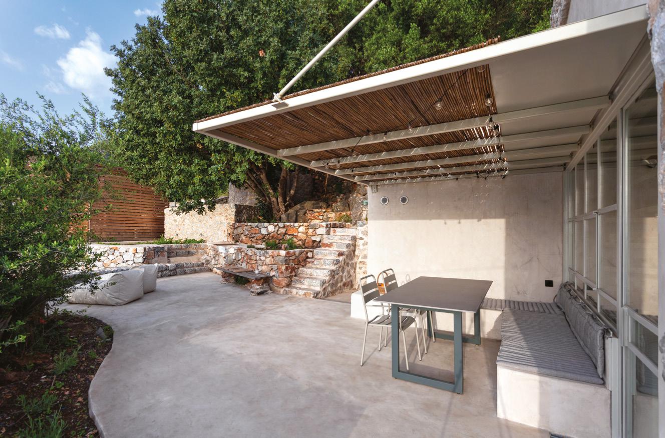 Index - ΚΑ-MA-ΡΑ. Αποκατάσταση κτηρίου στη Μάνη